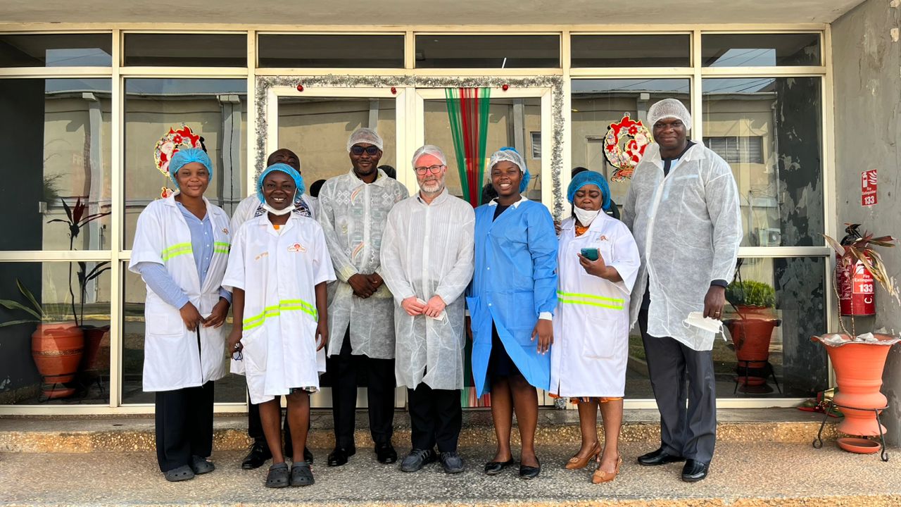 Prof. Gordon Morris Undertakes Working Visit to AAKTP Project Team in ...